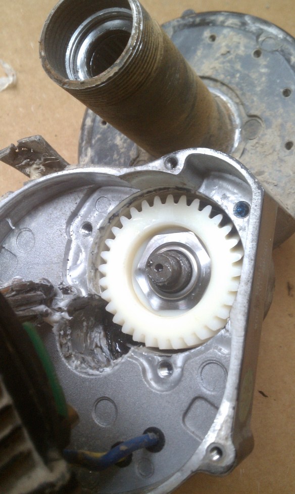 Replacing A Peanut Buttered Nylon Primary Reduction Gear On The BBS02 ...